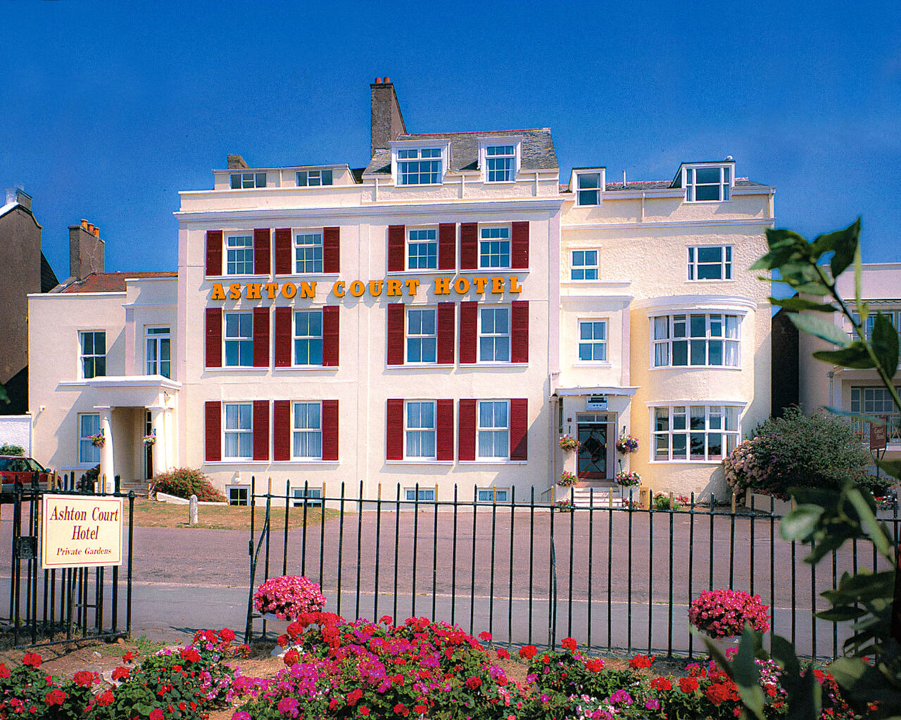 LOCATION & FACILITIES | Ashton Court Hotel